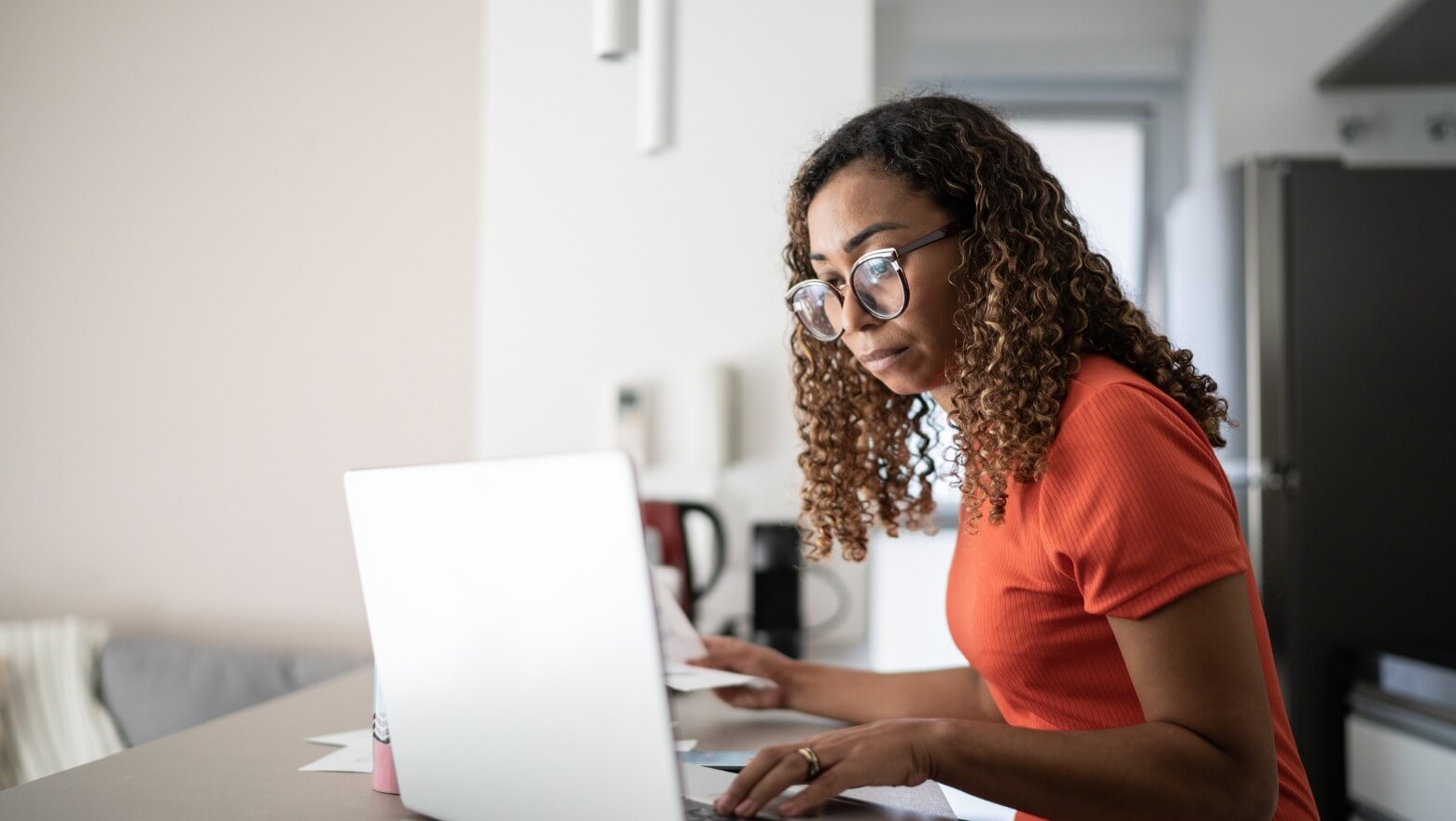 What Is an Interest Checking Account and How Does It Work? | SoFi