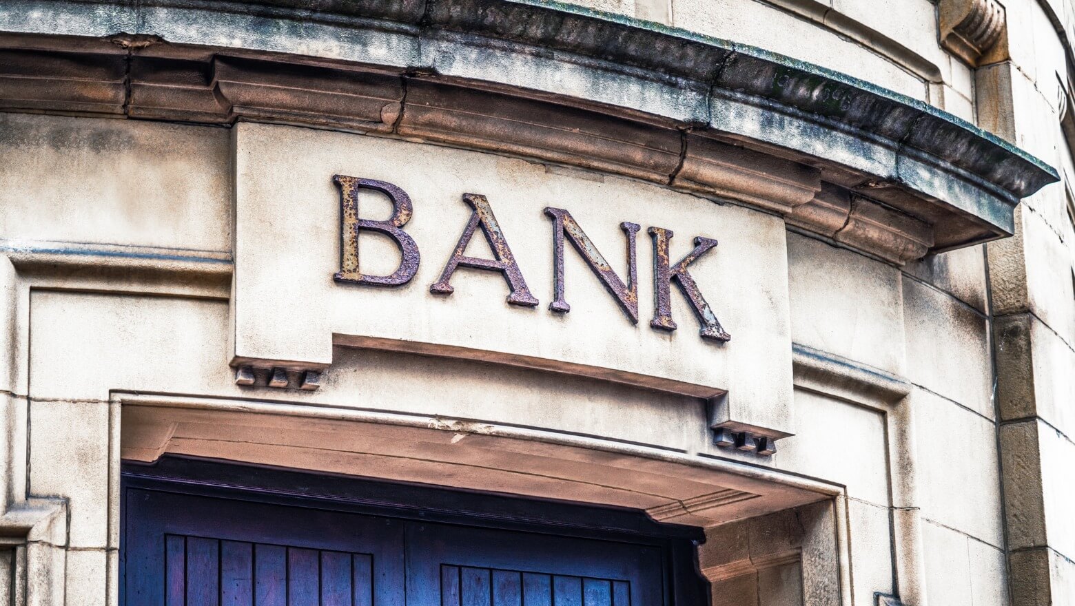 What Is a National Bank? | SoFi
