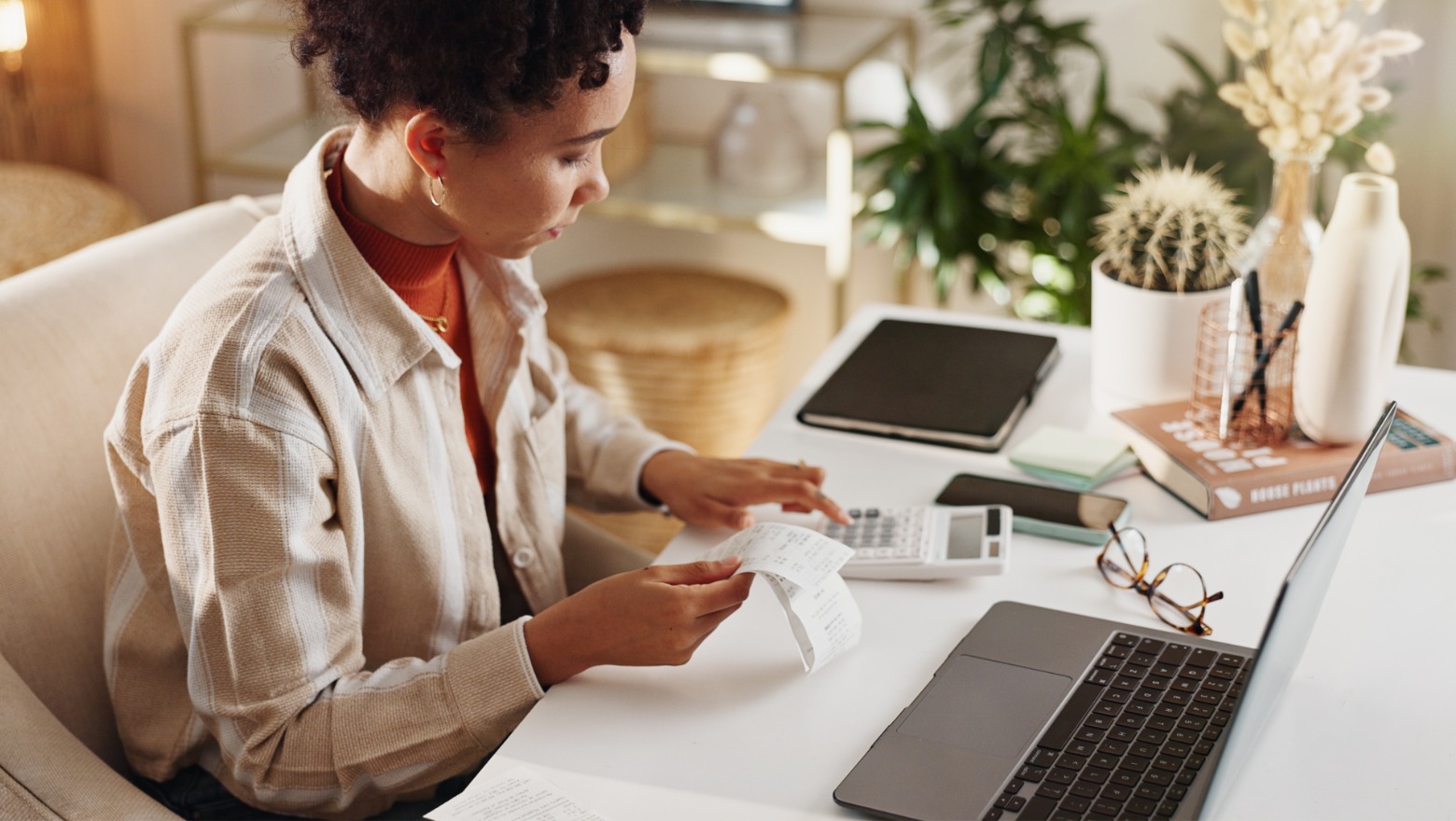 How To Save Money and Lower Your Cell Phone Bill | SoFi