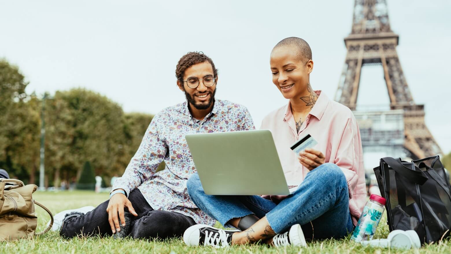 International Credit Cards: Features, Benefits, and How They Work | SoFi