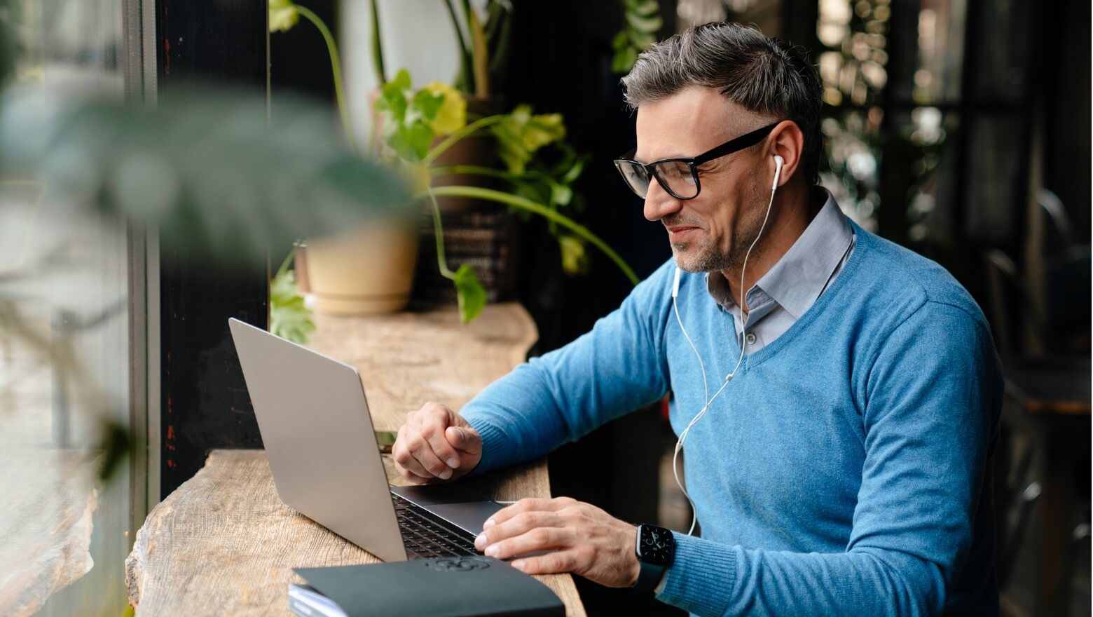 ESG vs SRI vs Impact Investing: Main Differences | SoFi