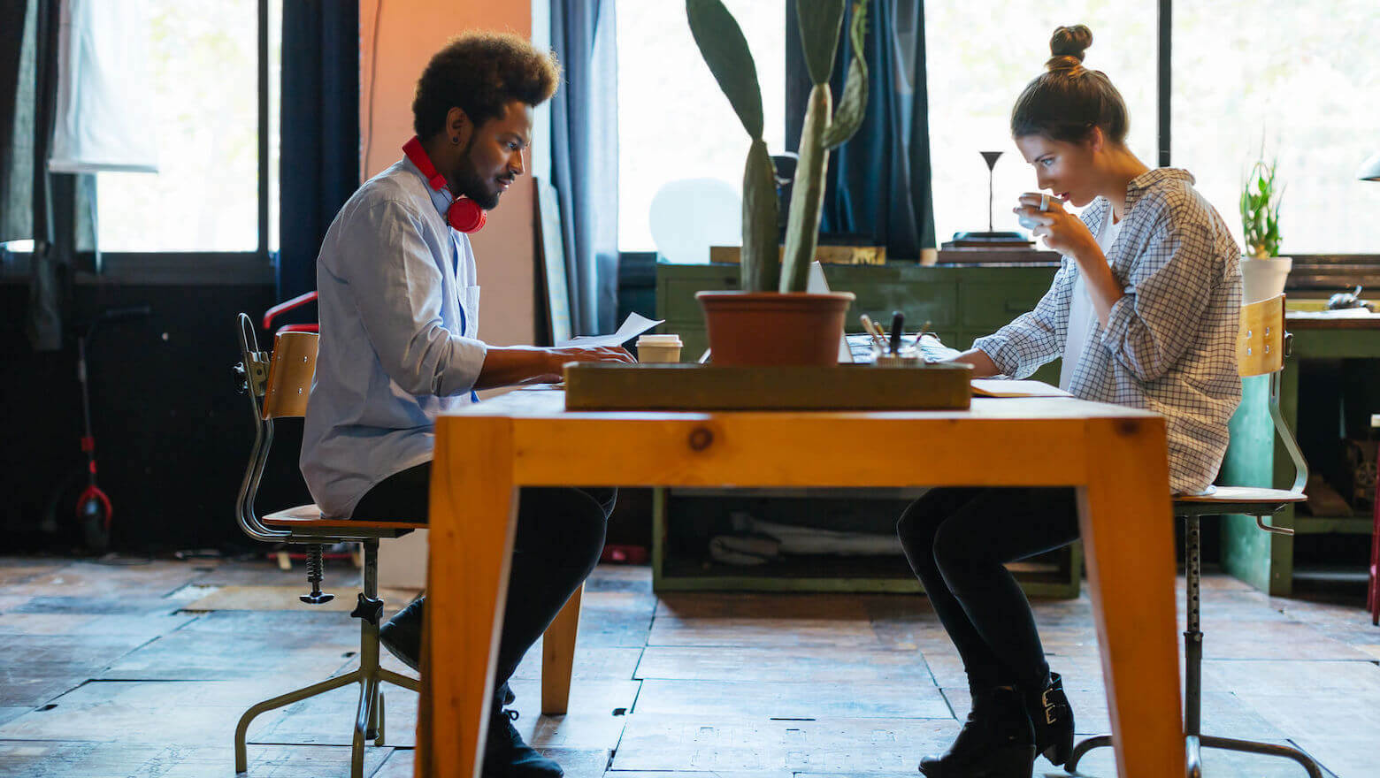 403(b) vs Roth IRA: Key Differences and How to Choose | SoFi