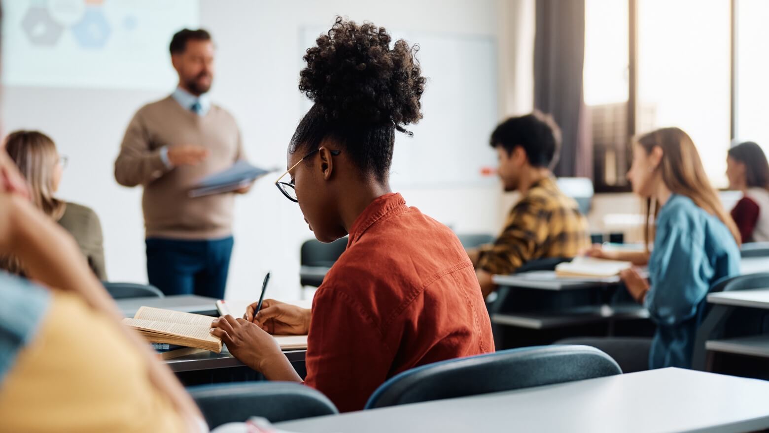 What Is a Minor in College? | SoFi