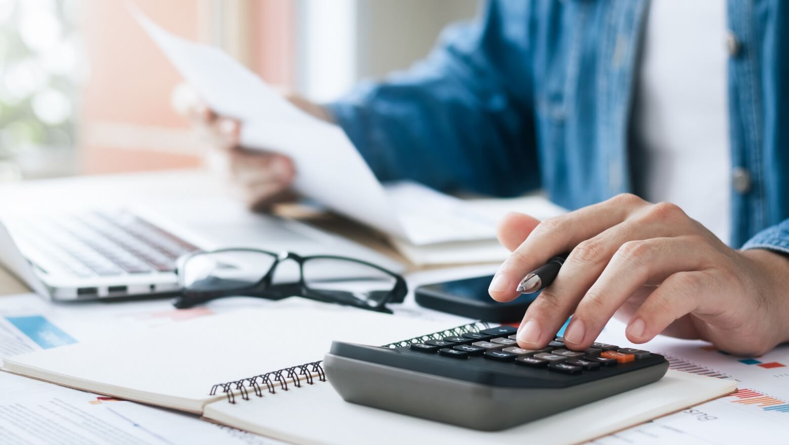 Guide to Accounts Receivable Factoring | SoFi