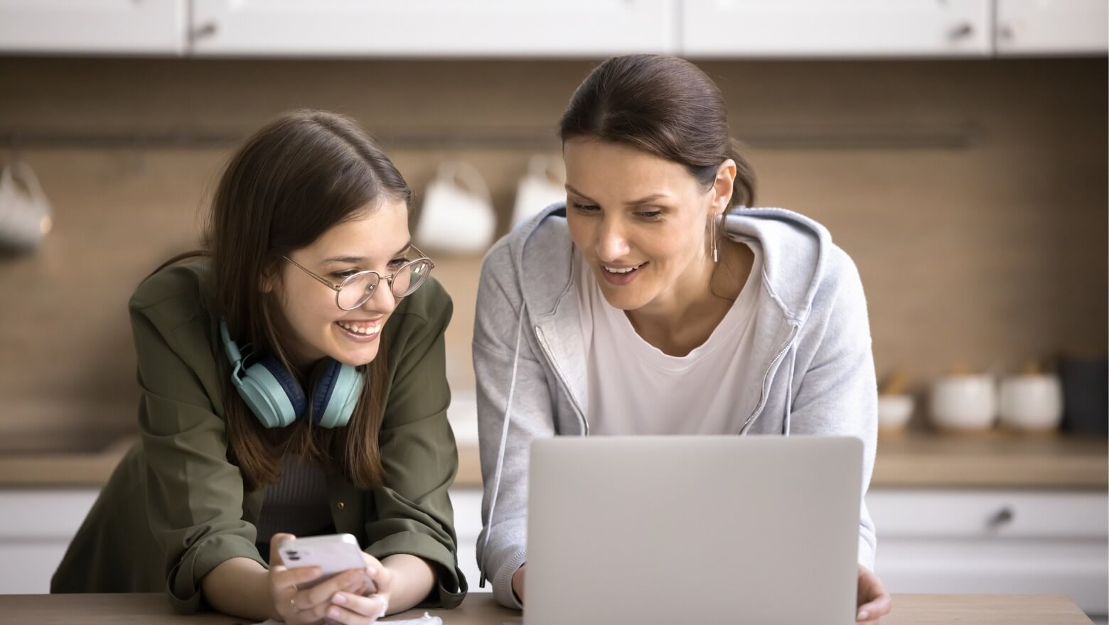 What Is Title IV Financial Aid? | SoFi