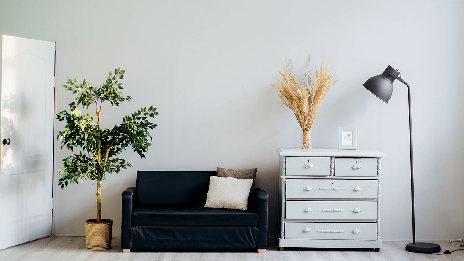 How to Buy a Starter Home: Pros, Cons, and Tips | SoFi