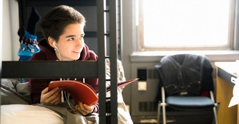 7 Tips for Adjusting to Dorm Life | SoFi